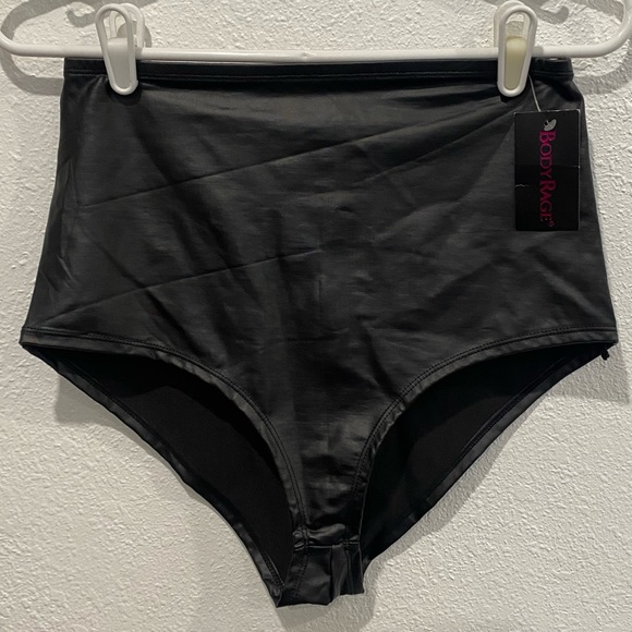 Body Rage | Shorts | Body Rage High Rise Booty Shorts | Poshmark